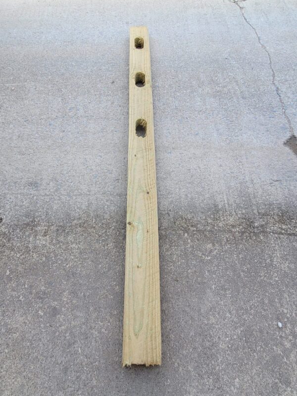 3 Hole Diamond Rail Line Post