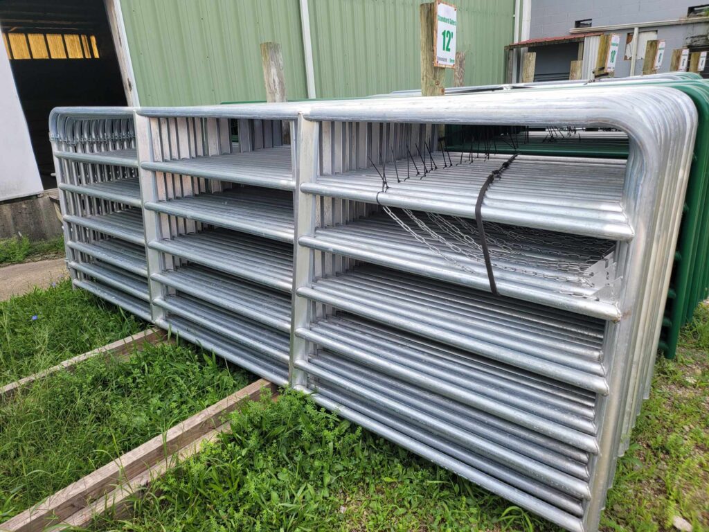 12′ Standard Duty Gate, 1 5/8″, 7-Bar, Galvanized